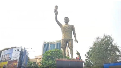 Wobbly Messi Statue In Kolkata’s Lake Town Turns Symbol Of TMC’s Fall ...
